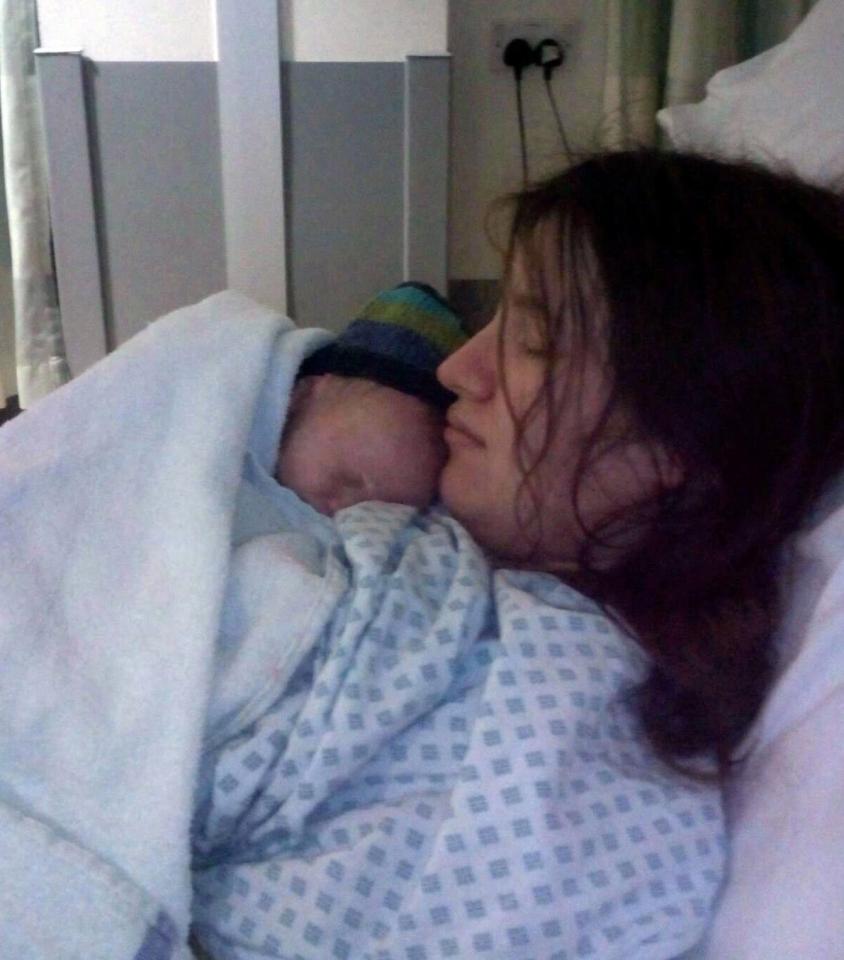 Mum gives birth while asleep! | that's life!